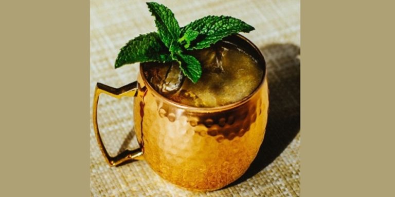 Shake Up Your Cocktail Game With Bourbon and Rye | Shankar Distillers Shake Up Your Cocktail Game With Bourbon and Rye | Shankar Distillers